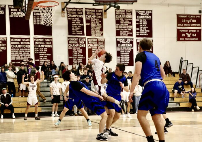 Eagle boys’ basketball team soars past the Otters | Addison Independent